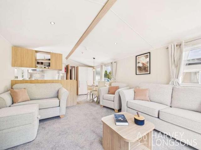 2 bed property for sale