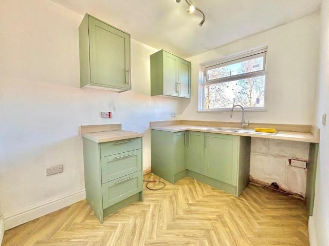 2 bed property for sale