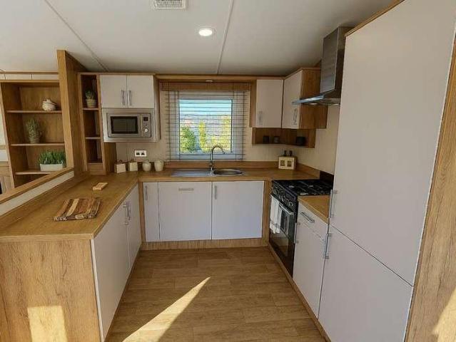 2 bed property for sale