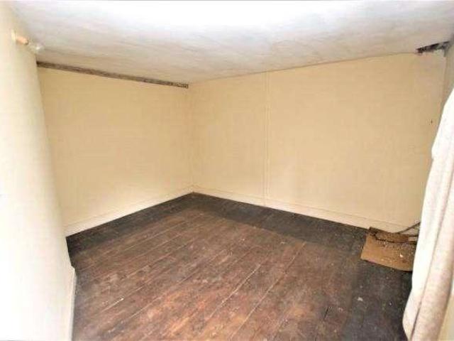 2 bed property for sale
