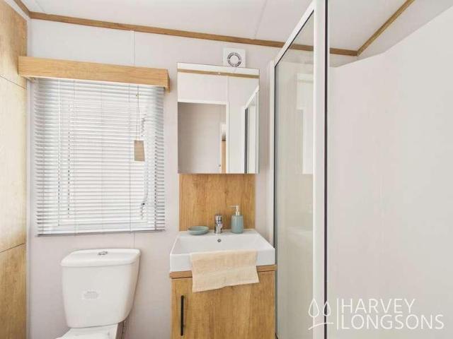 2 bed property for sale