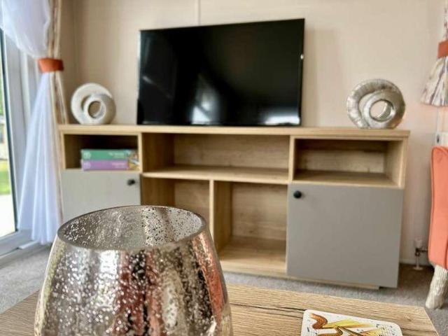 2 bed property for sale