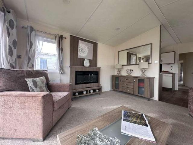 2 bed property for sale