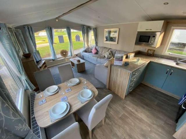 2 bed property for sale