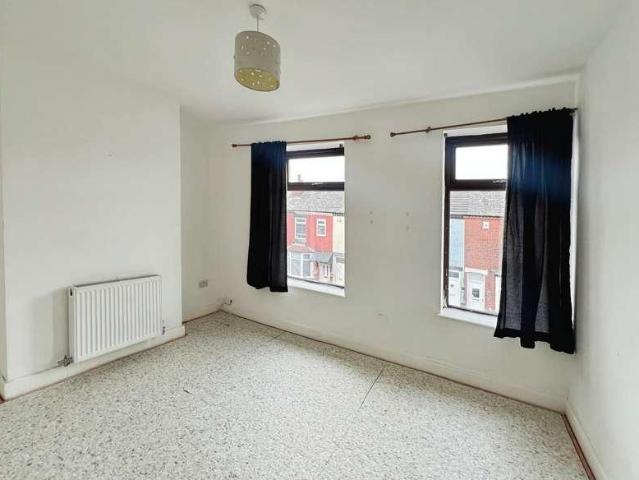 2 bed property for sale