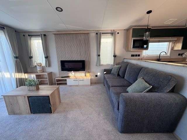 2 bed property for sale