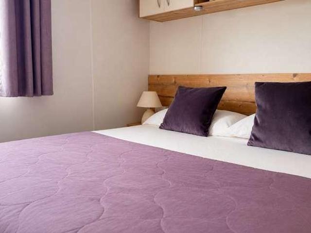 2 bed property for sale