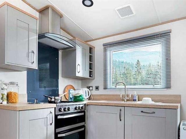 2 bed property for sale
