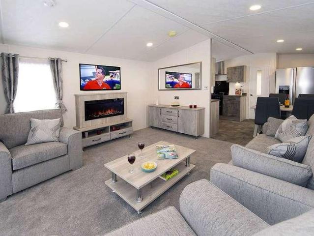 2 bed property for sale