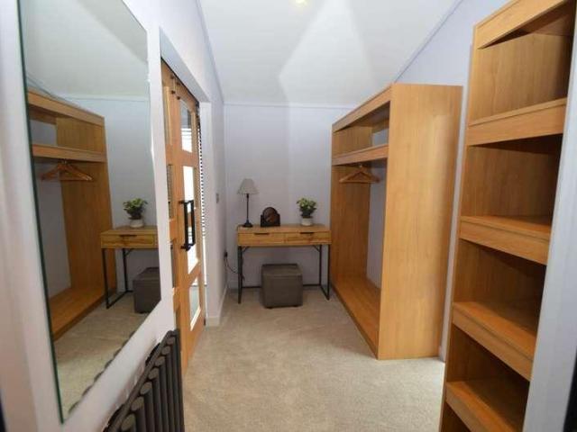 2 bed property for sale