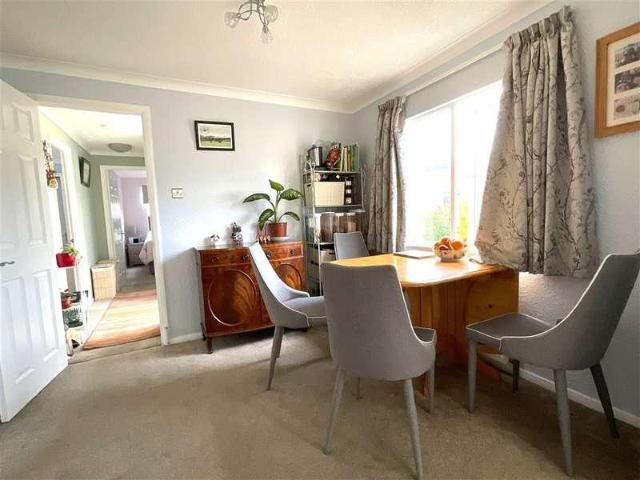 2 bed property for sale