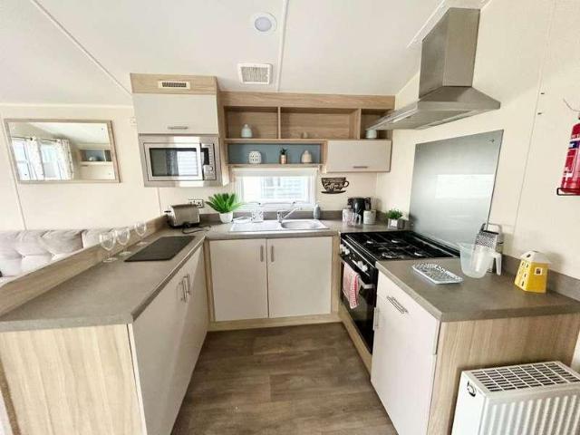 2 bed property for sale