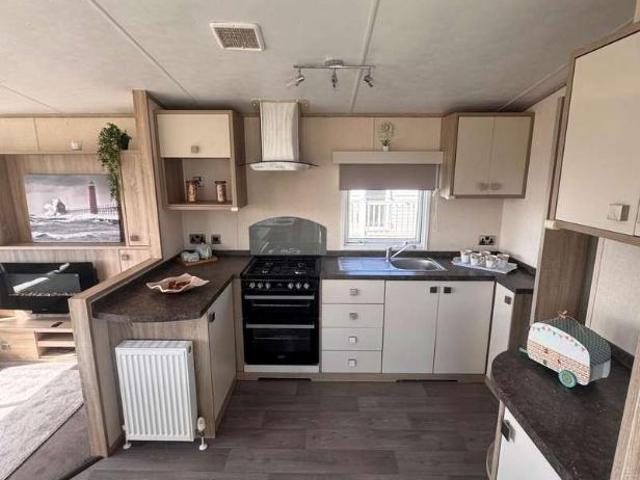 2 bed property for sale