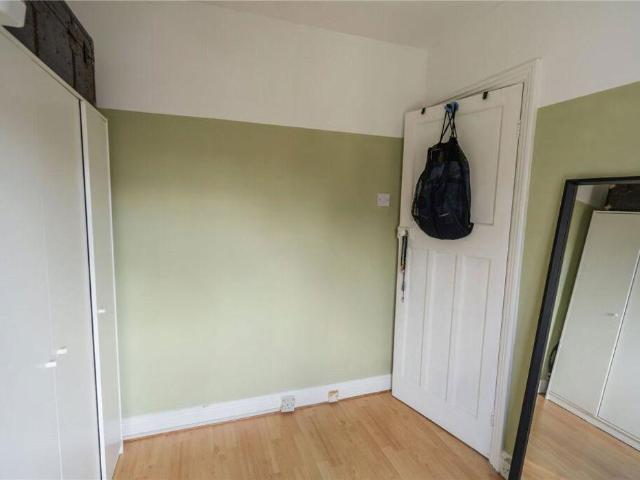 2 bed property for sale