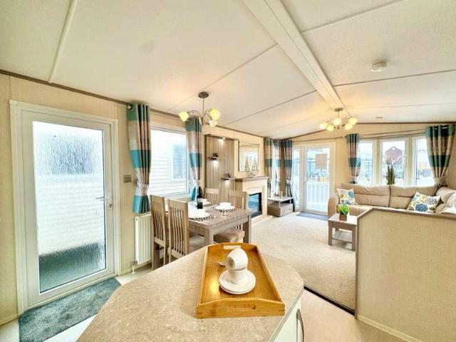 2 bed property for sale