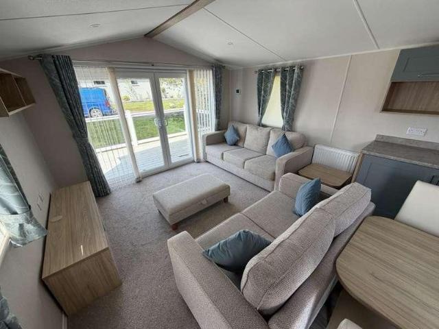 2 bed property for sale
