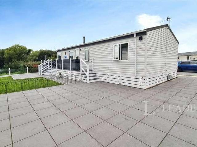 2 bed property for sale