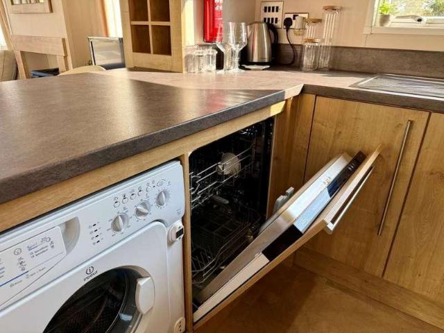 2 bed property for sale