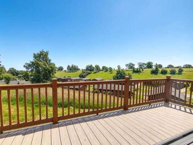 2 bed property for sale