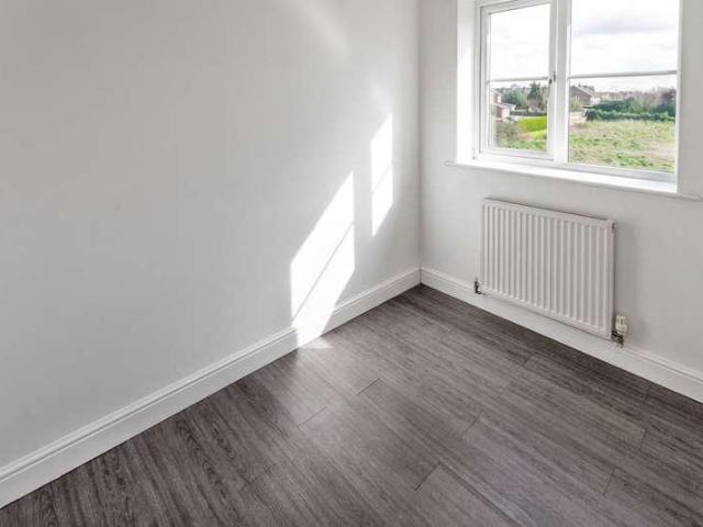 2 bed property for sale