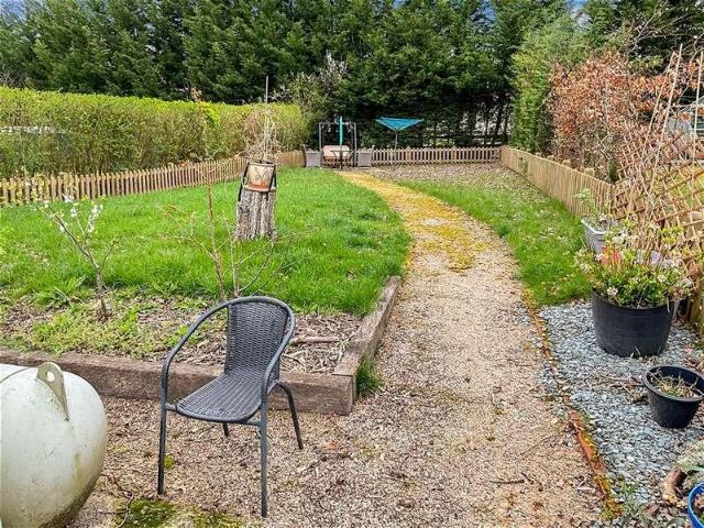 2 bed property for sale