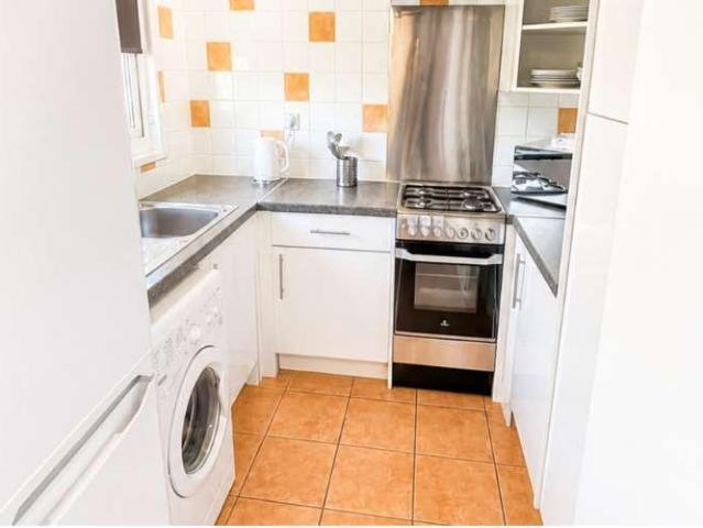 2 bed property for sale