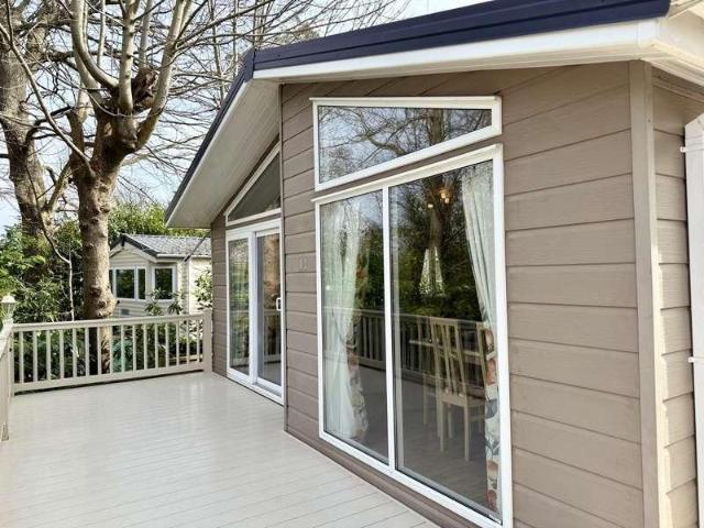 2 bed property for sale
