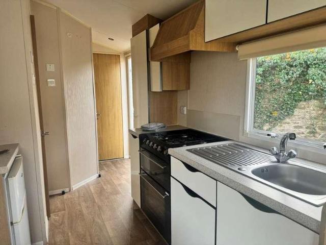 2 bed property for sale