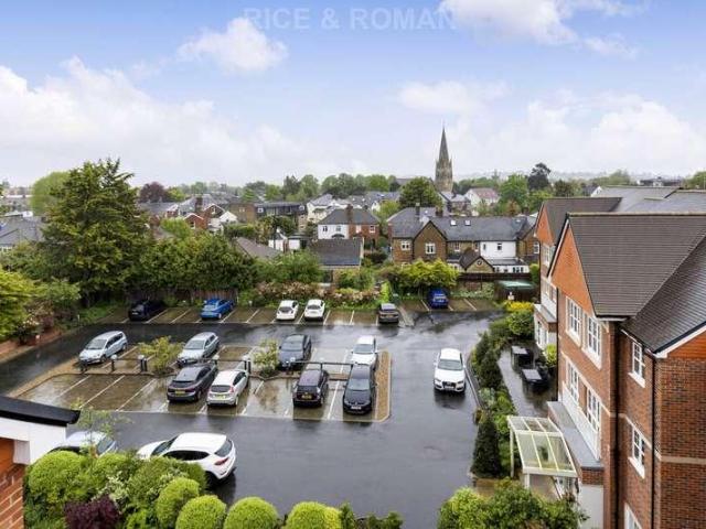 2 bed property for sale
