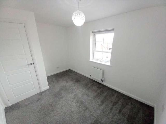 2 bed property for sale