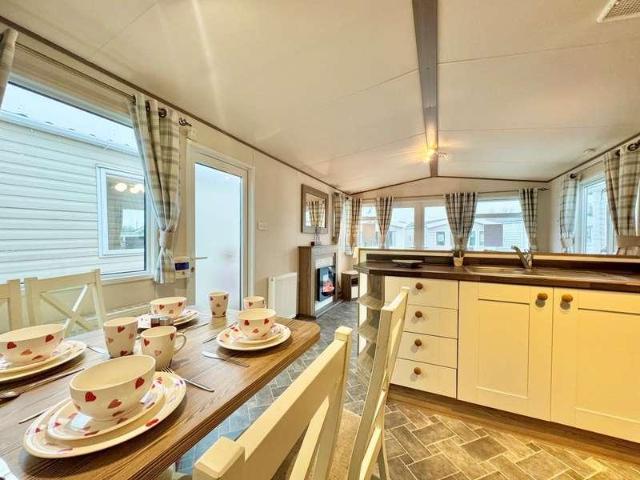 2 bed property for sale