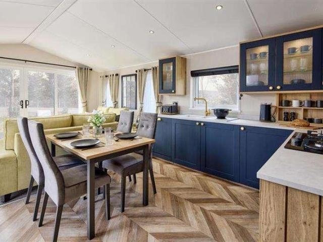 2 bed property for sale