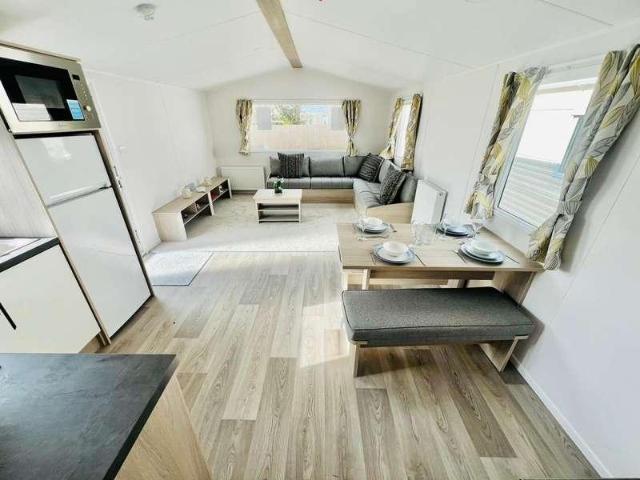 2 bed property for sale