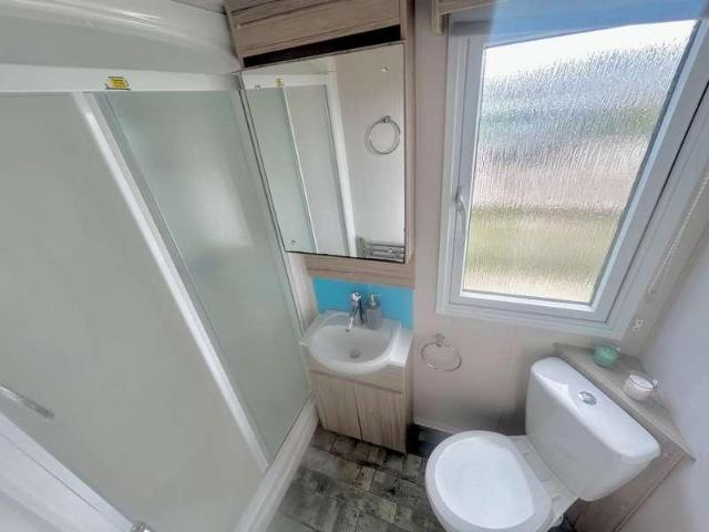 2 bed property for sale
