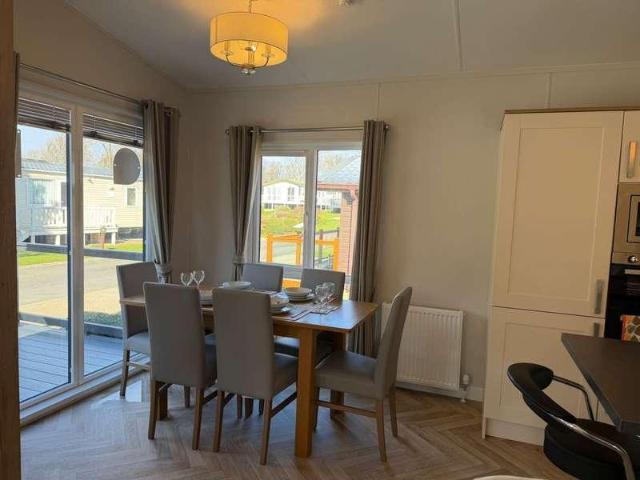 2 bed property for sale