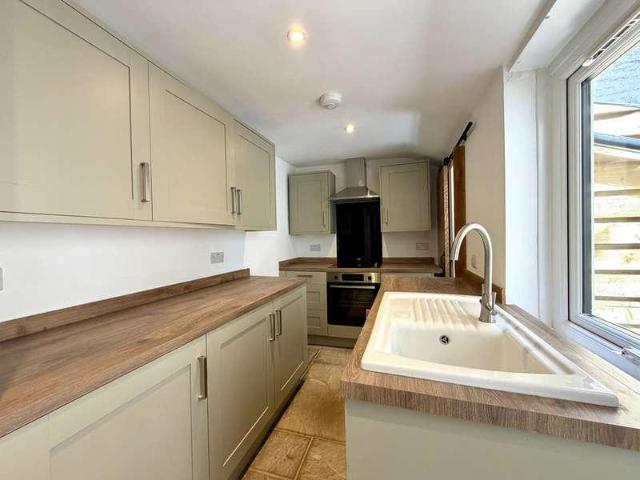 2 bed property for sale