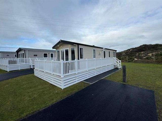 2 bed property for sale
