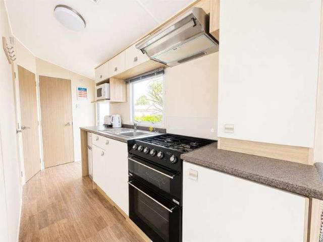 2 bed property for sale