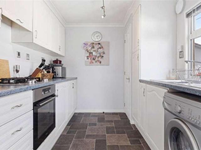 2 bed property for sale