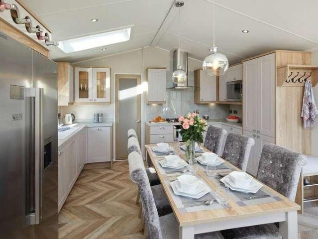2 bed property for sale