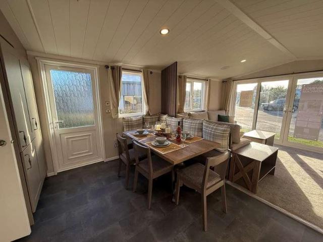 2 bed property for sale