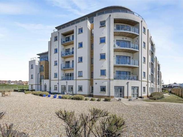 2 bed property for sale