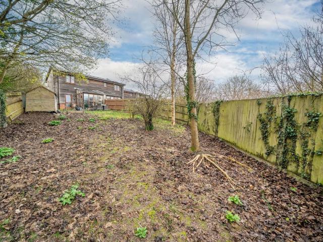 2 bed property for sale