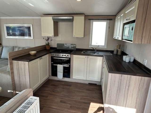 2 bed property for sale