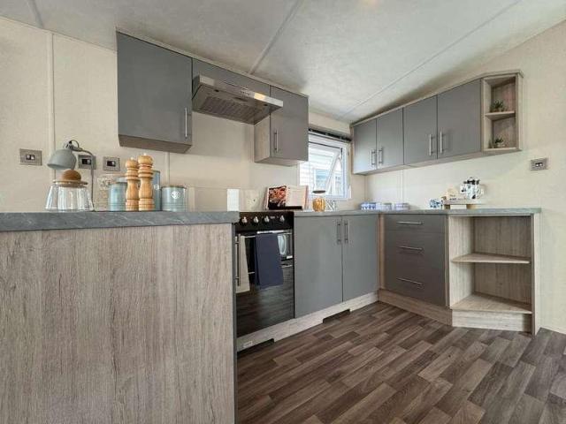 2 bed property for sale