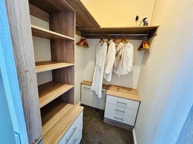 2 bed property for sale