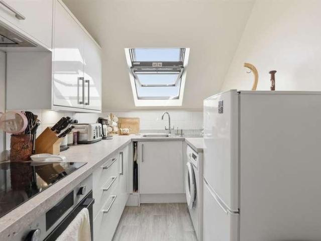 2 bed property for sale