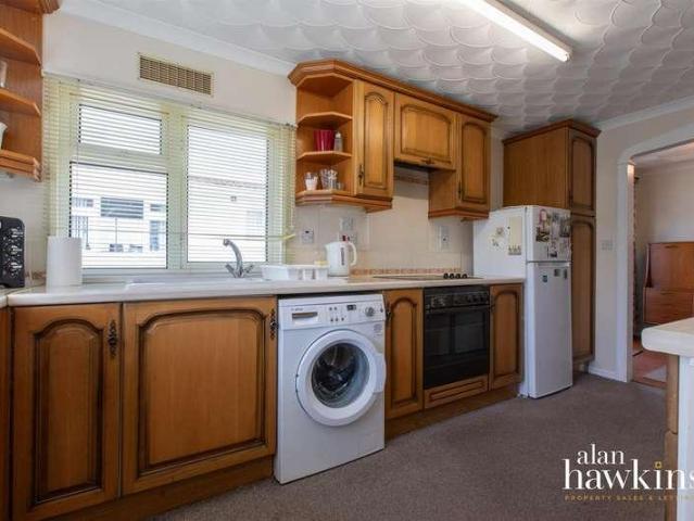 2 bed property for sale