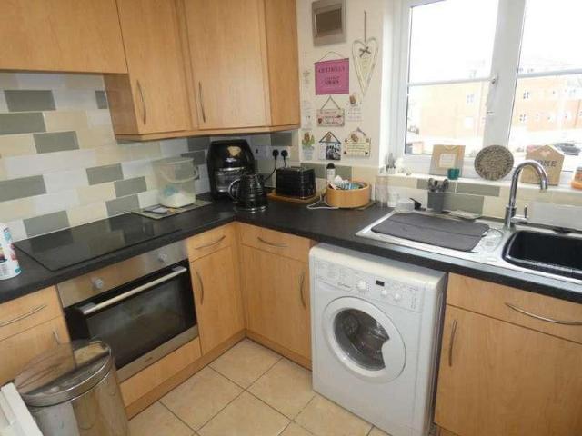 2 bed property for sale