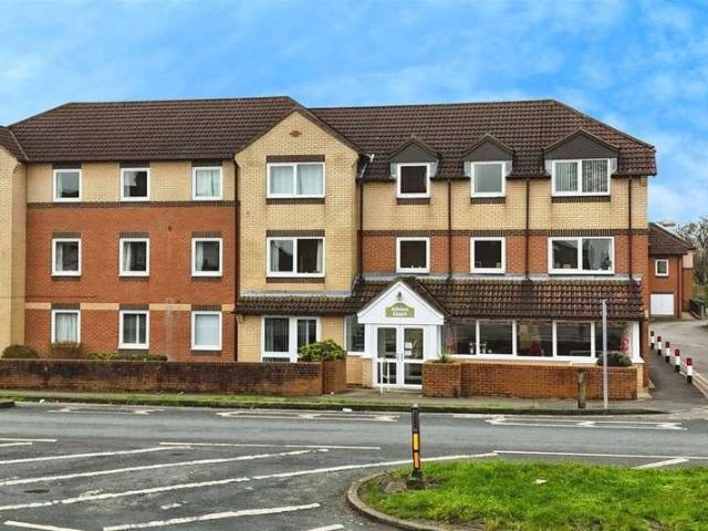 2 bed property for sale